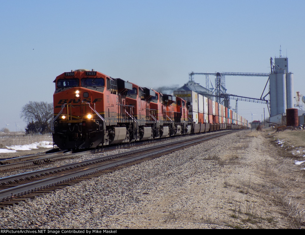 BNSF 7633